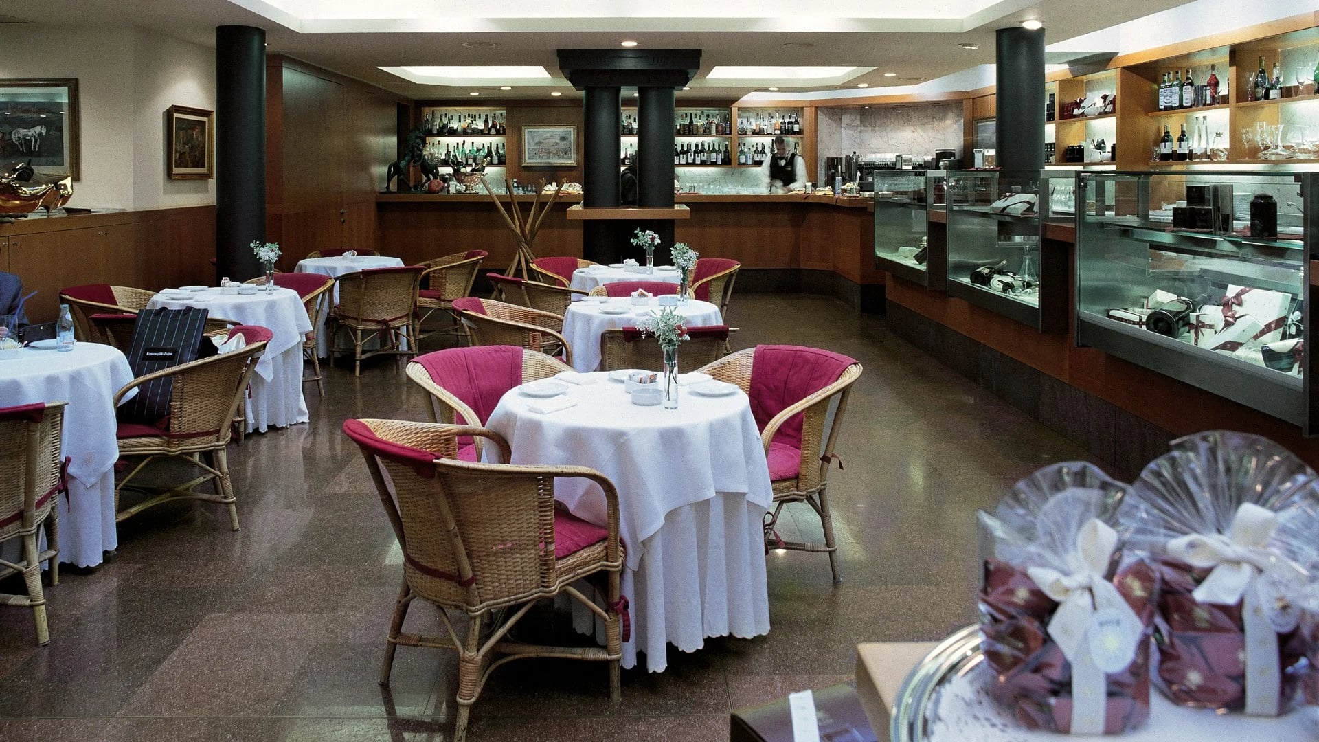 Peck Italian Bar | Poliform